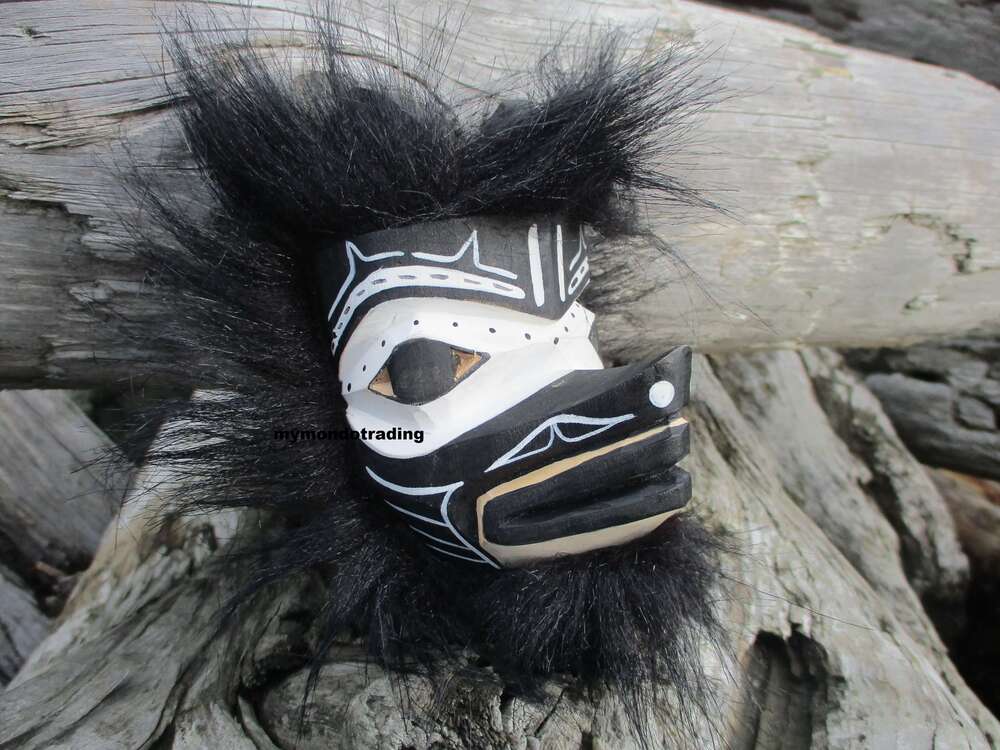 Racoon, wonderful Thief Bandit, Miniature mask by Betty Joe • My Mondo ...