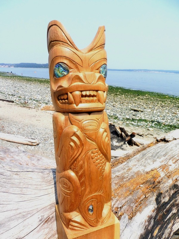 Bear with Salmon Totem Pole, Ron Sager, Wolf Clan • My Mondo Trading ...