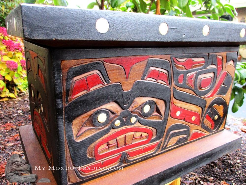 Gorgeous lidded Beaver Box by late Sampson Robertson • My Mondo Trading ...