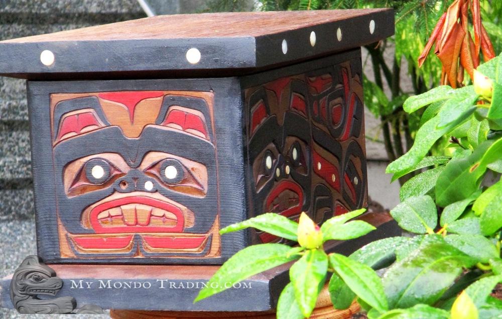 Gorgeous lidded Beaver Box by late Sampson Robertson • My Mondo Trading ...