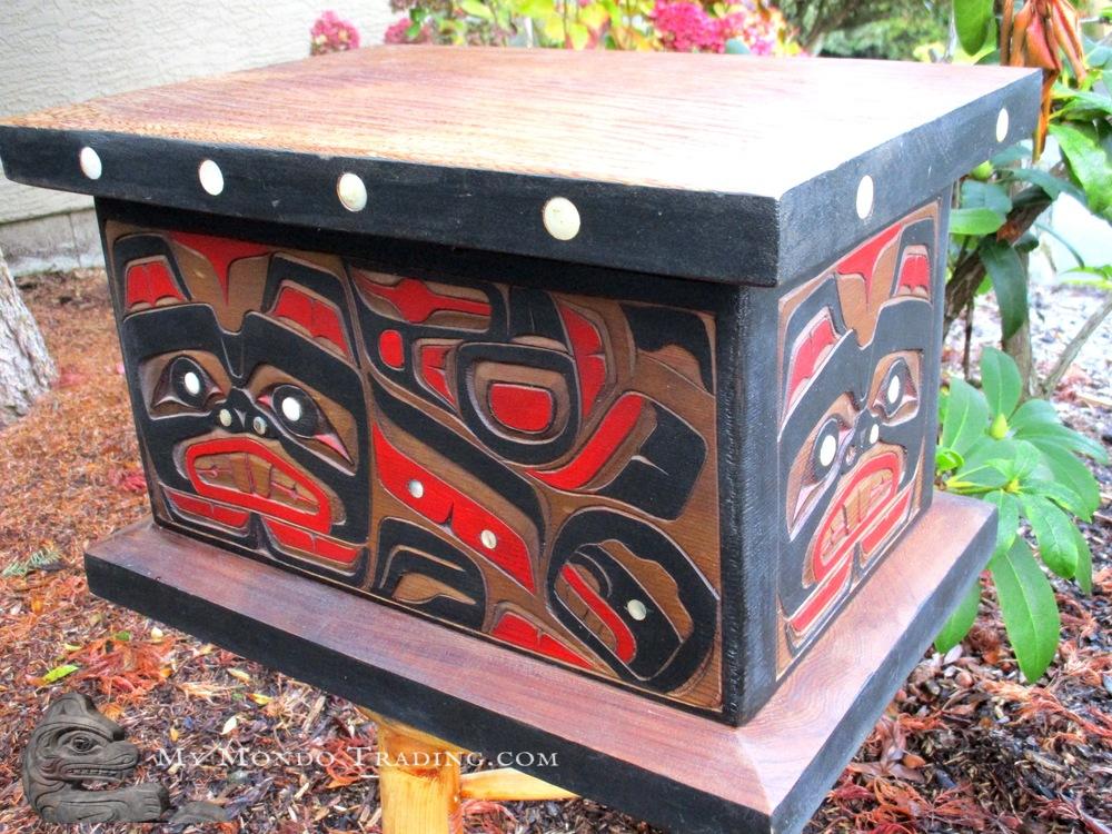 Gorgeous lidded Beaver Box by late Sampson Robertson • My Mondo Trading ...